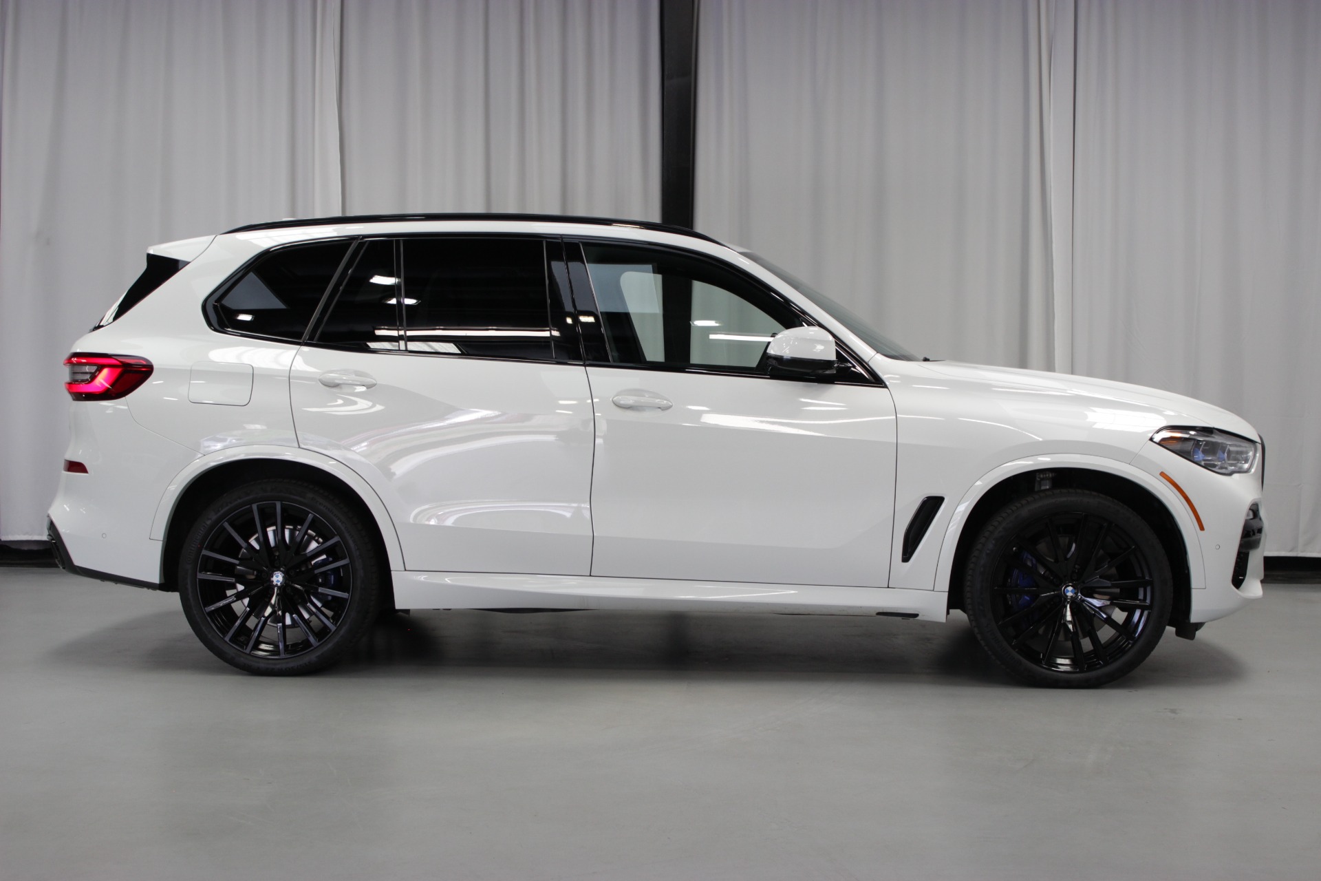 White Bmw X Series